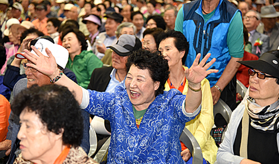 노인기준연령 70세 상향조정논의 가시화 전망