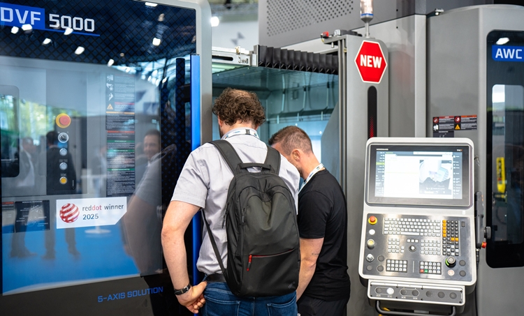 DN솔루션즈, ‘EMO 2025’ 통해 ‘비전 2032’ 성과 공개